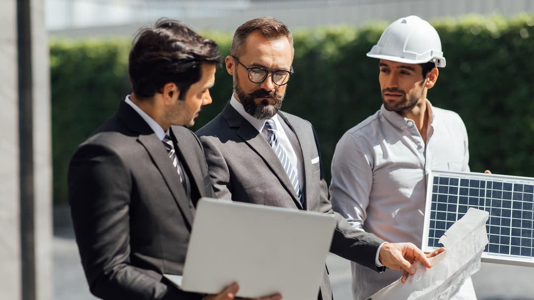 Flexum GmbH - Wir begleiten Sie durch die Welt der erneuerbaren Energie!